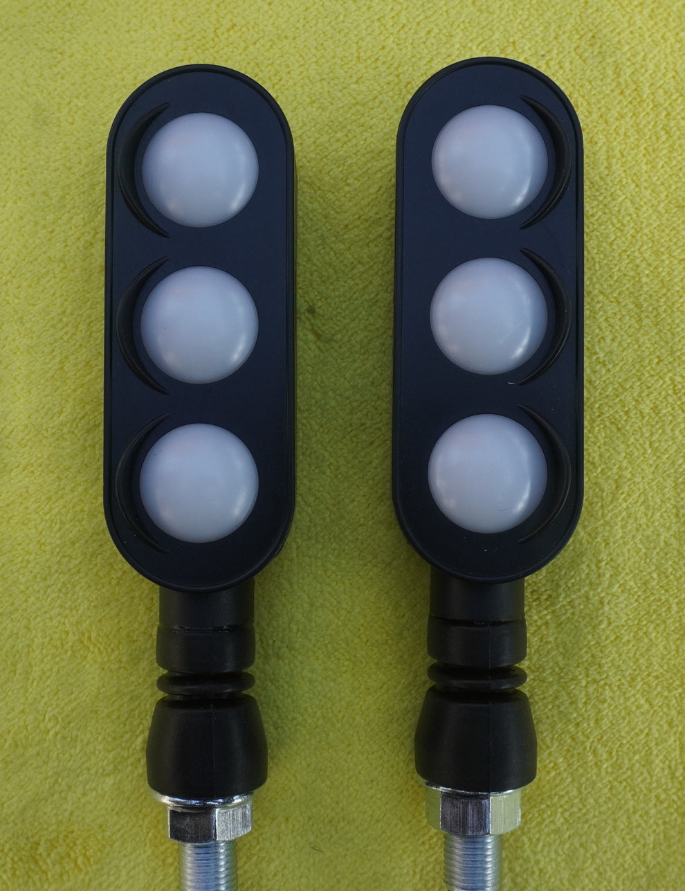 Sequential Flow Indicators With Traffic Signal Design – MotoARZT store